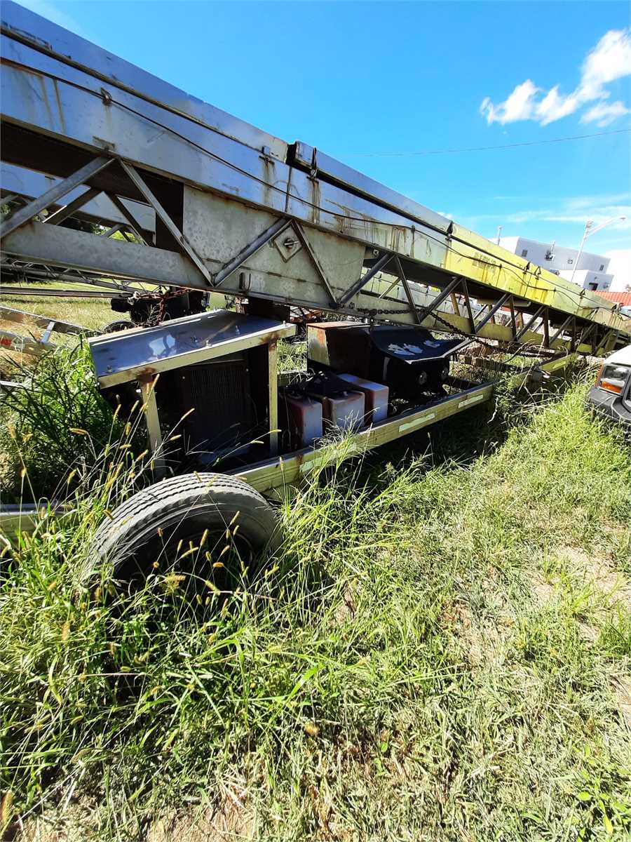Tow behind Conveyor & Hopper - DSS2855 Online Government Auctions of ...