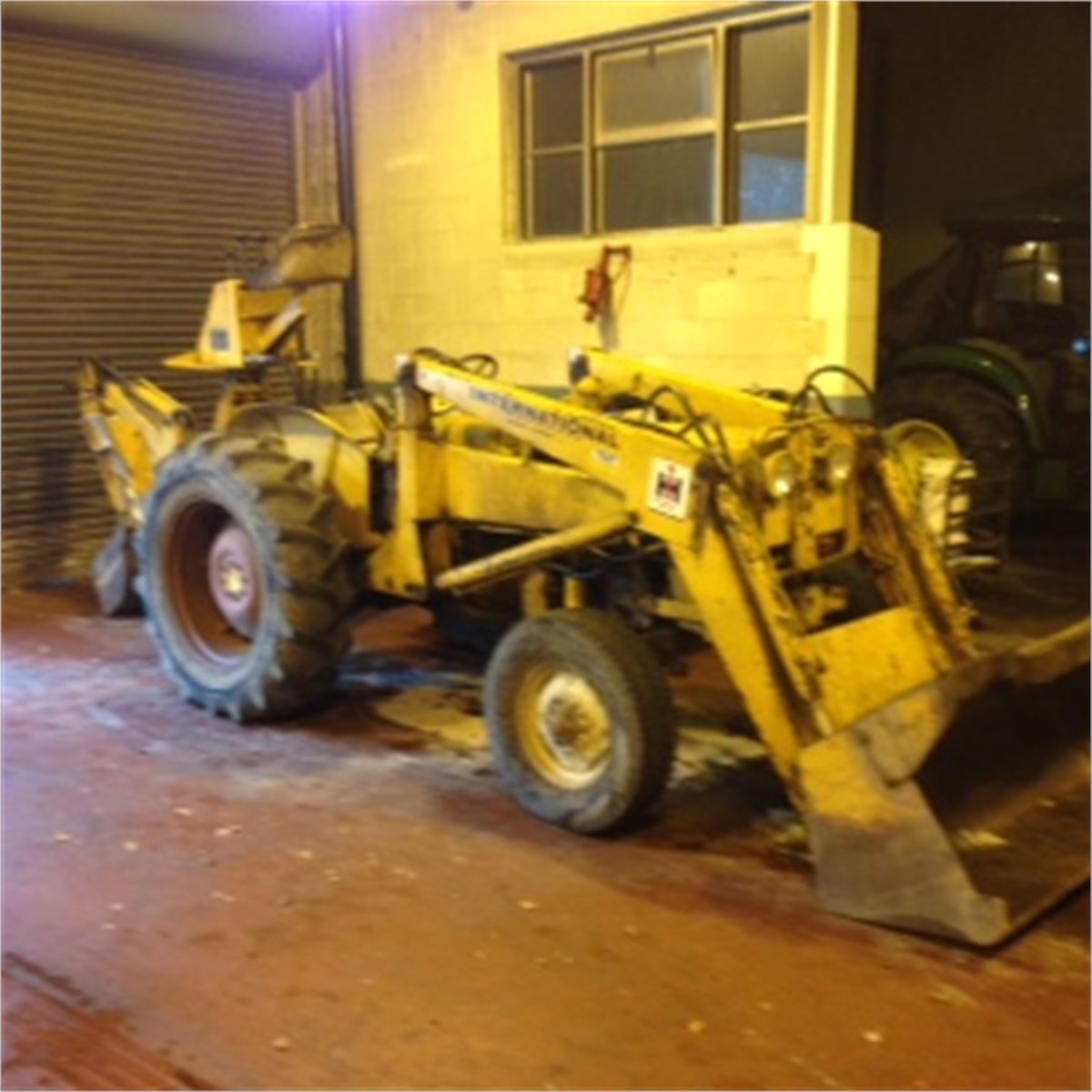 1965 International B414 Tractor With Backhoe Attachment Online ...