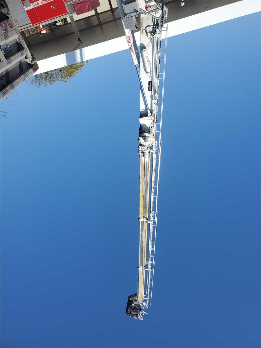 1993 Spartan Fire Truck with a Baker Aerialscope 95ft Boom. Online ...