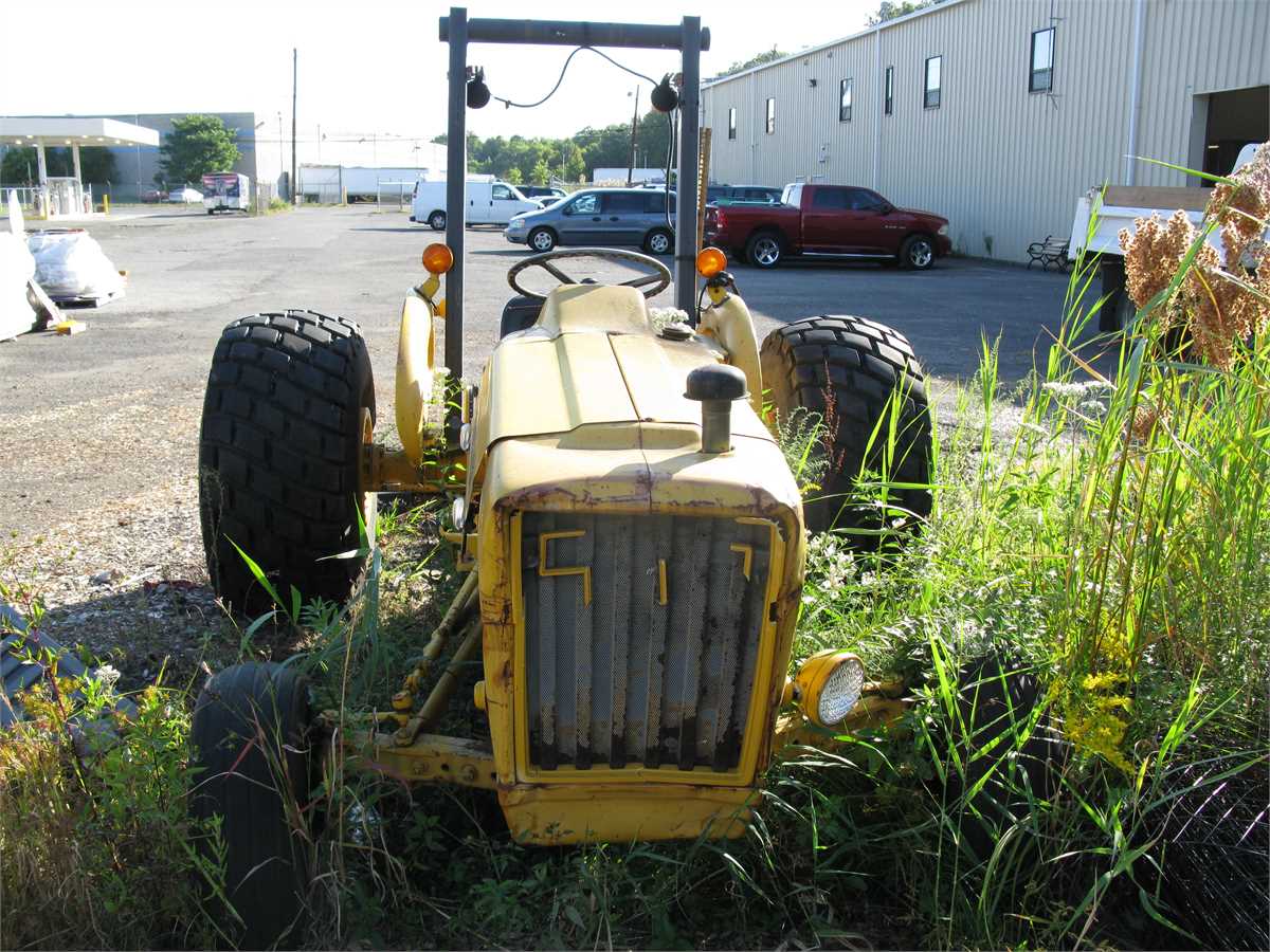 1976 Ford 231 Tractor Online Government Auctions of Government Surplus ...