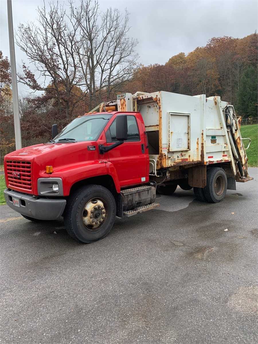 2009 GMC Garbage Truck Online Government Auctions of Government Surplus ...