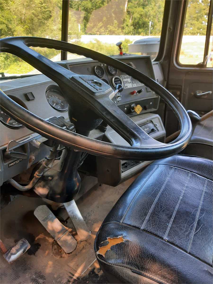 1990 Mack Maxidyne RD6 Roll-Off Truck Online Government Auctions of ...