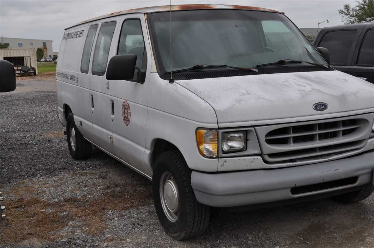 1998 Ford Van, Runs but needs a battery Online Government Auctions of ...