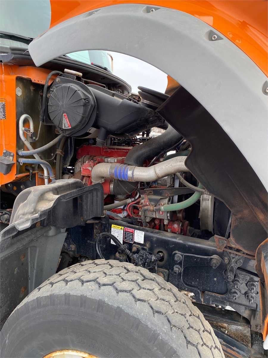 2014 Mack GU432 single axle plow/dump truck Online Government Auctions ...