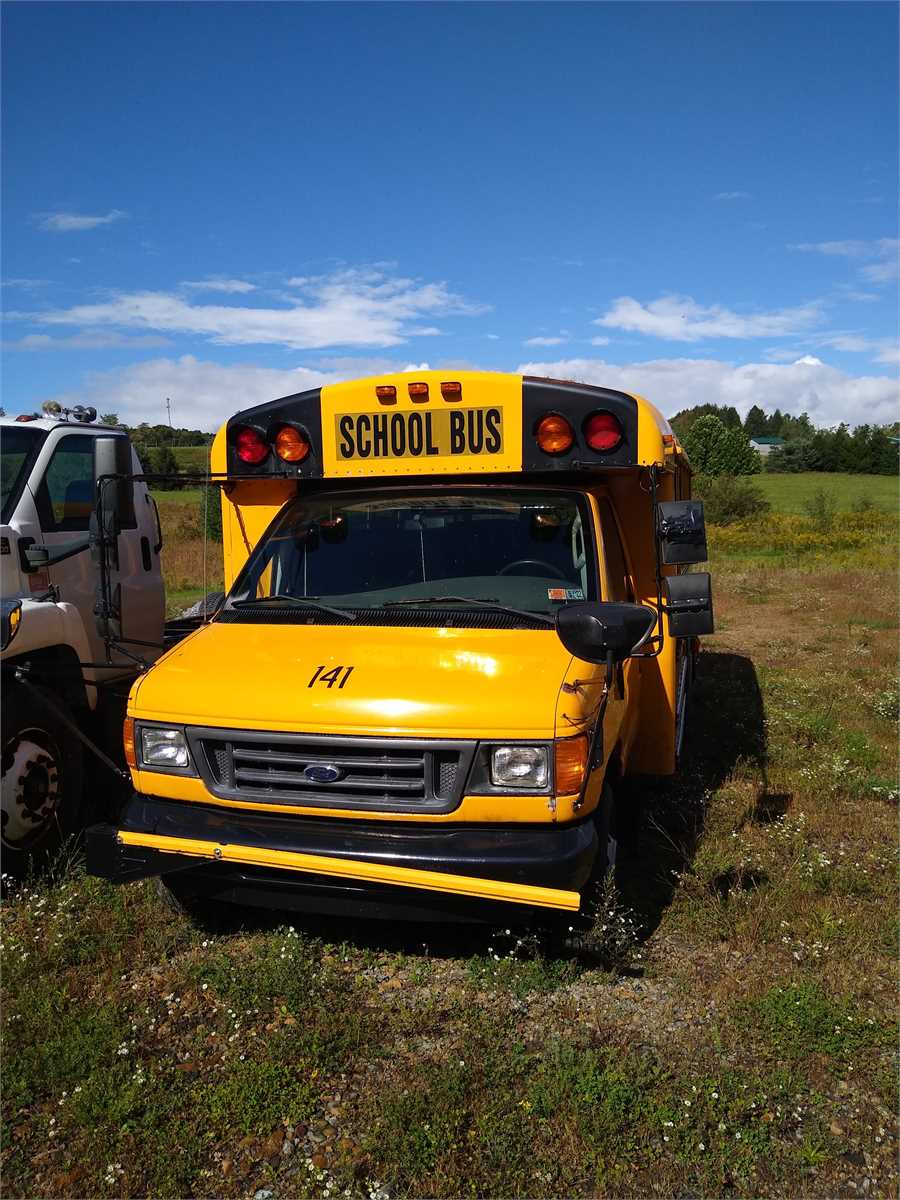 2003 Ford F450 16 Passenger Bus Online Government Auctions of ...