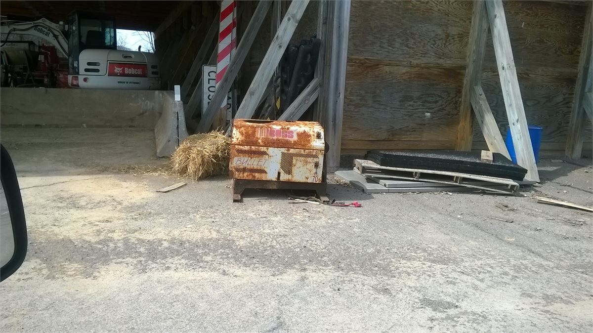 Boss Bullet 70 Air Compressor Online Government Auctions of Government ...