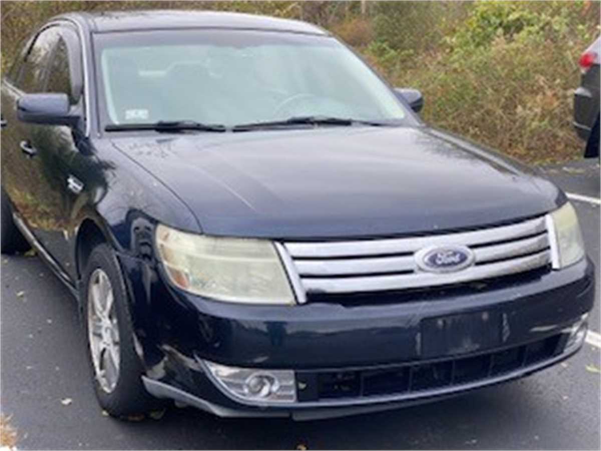 2008 Blue Ford Taurus Model #er P27 4-dr Sedan Online Government ...