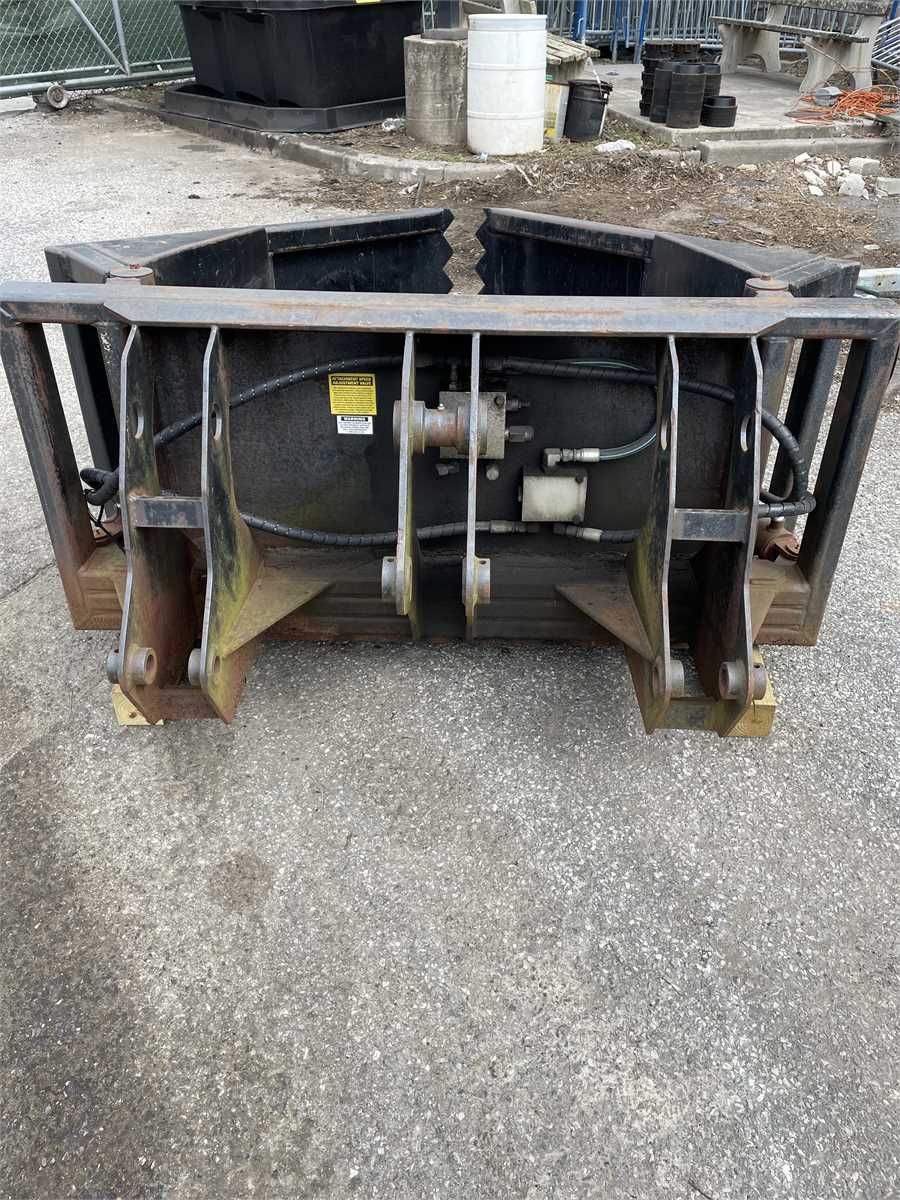 TINK, Inc. "The Claw" Leaf Loader Online Government Auctions of ...