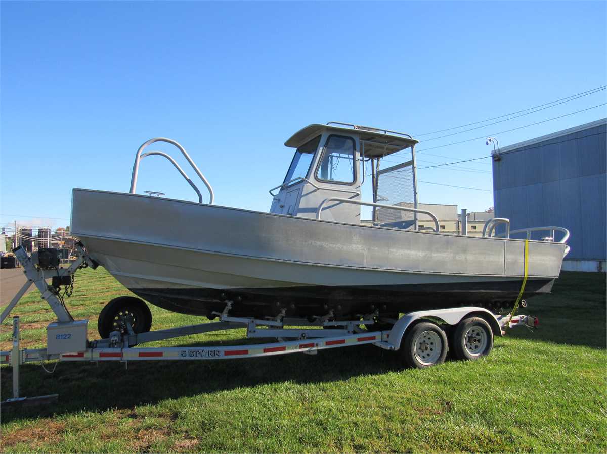2002 SeaArk Boat and 5 Starr Boat Trailer - DSS2930 Online Government ...