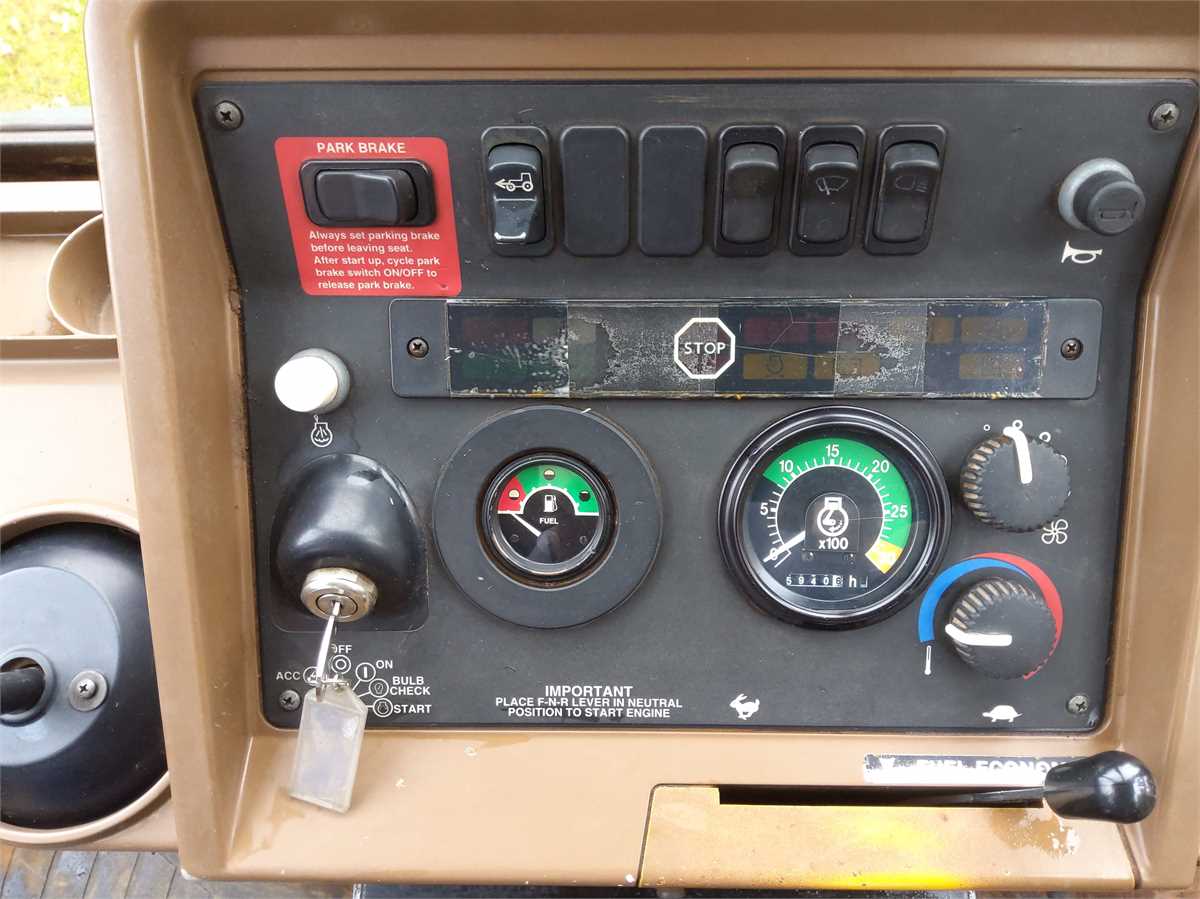 John Deere 410E Backhoe Loader Online Government Auctions of Government ...