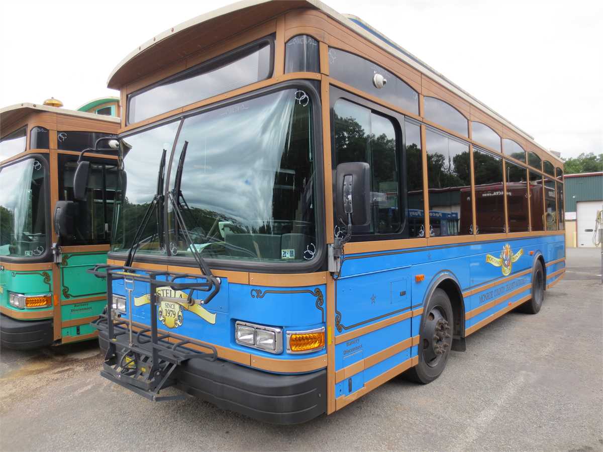 2009 Gillig 29' Low Floor Bus / Trolley Package | #904 Online ...