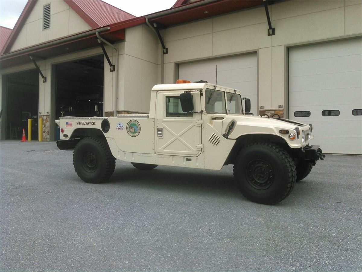 1991 Military Humvee, open bed, 4x4 Online Government Auctions of ...