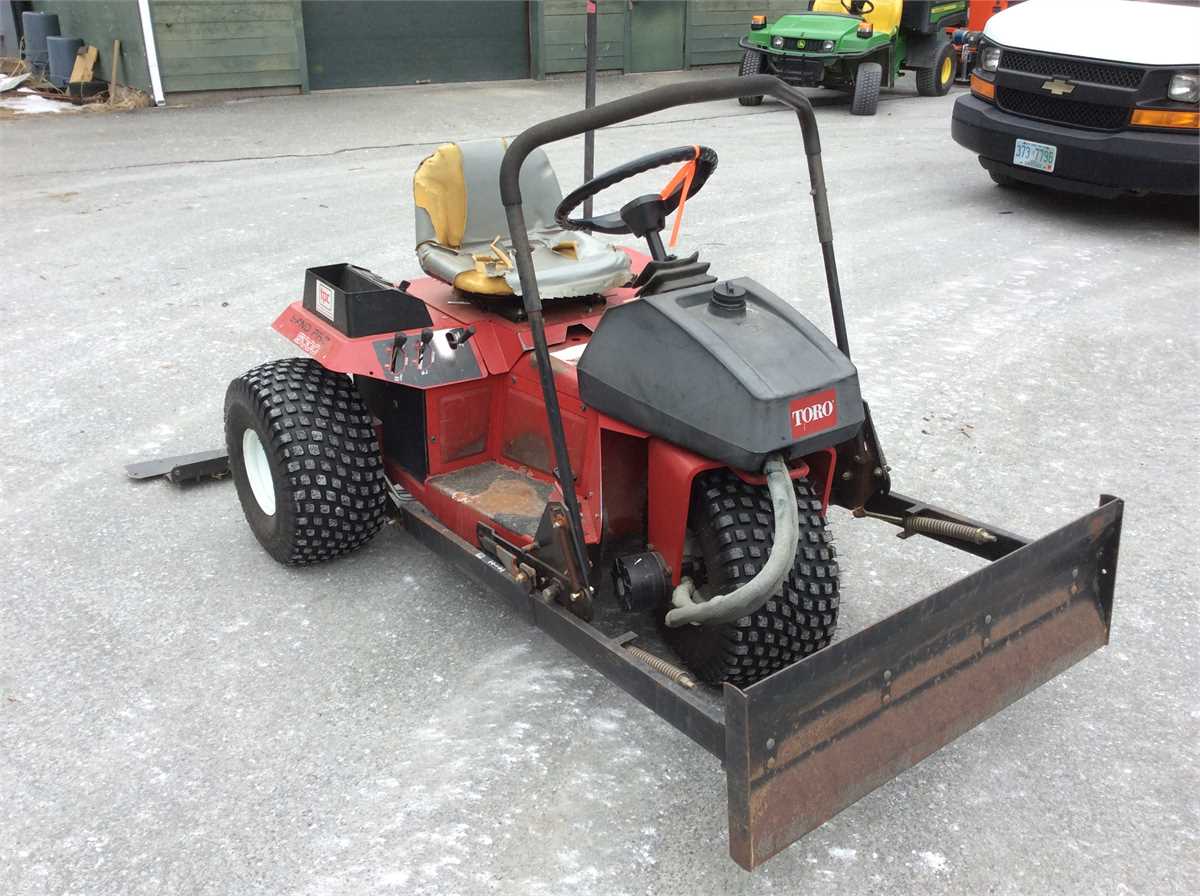 ~1996 Toro Sand Pro 5000 Online Government Auctions of Government ...