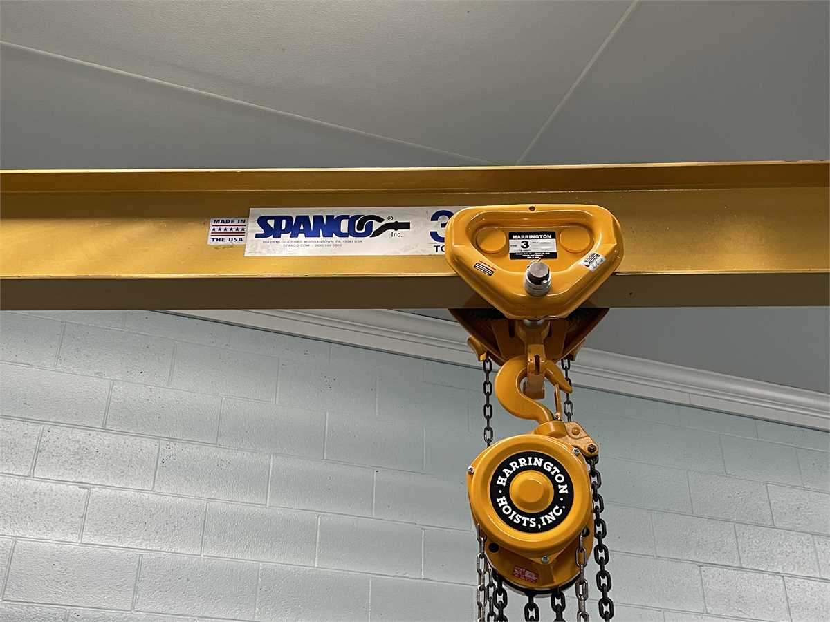 A frame hoist Online Government Auctions of Government Surplus | Municibid