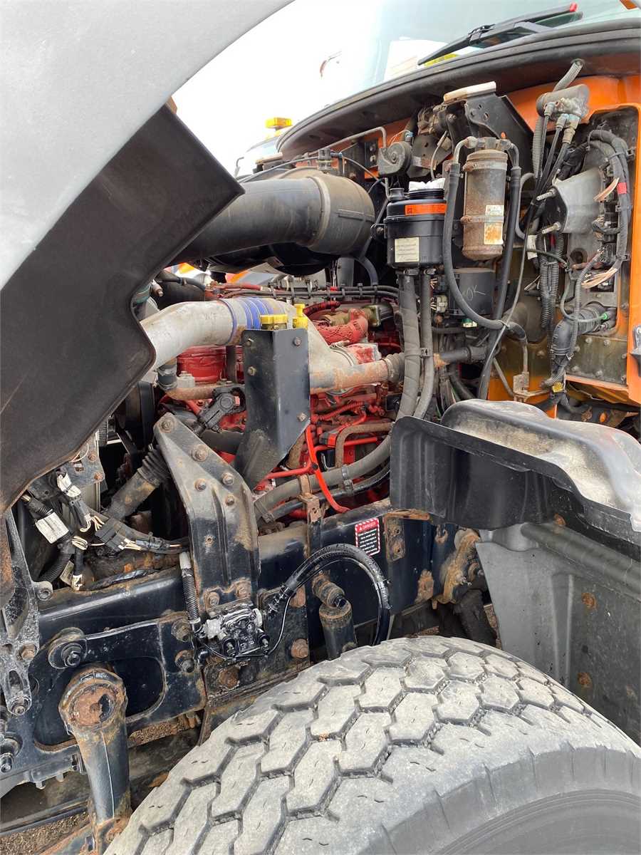 2014 Mack GU432 single axle plow/dump truck Online Government Auctions ...