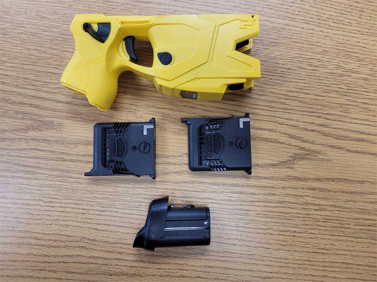 Taser X2 with Blackhawk holster Online Government Auctions of ...
