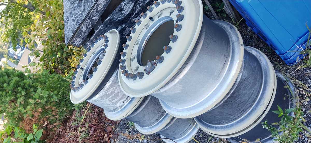 Military Style Wheels Online Government Auctions of Government Surplus ...