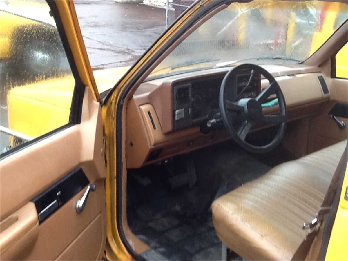 1990 Chevy Box Truck Online Government Auctions of Government Surplus ...