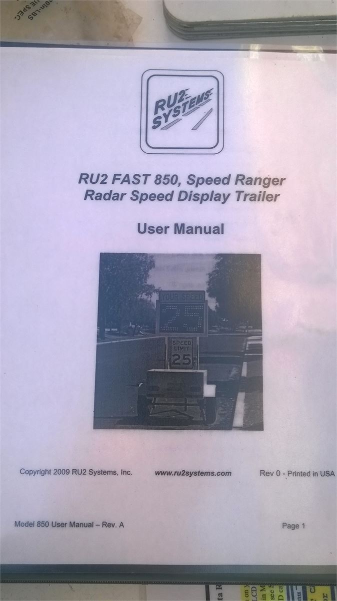 Kustom Signals /RU2 Sytems Radar Speed Display Trailer Online ...