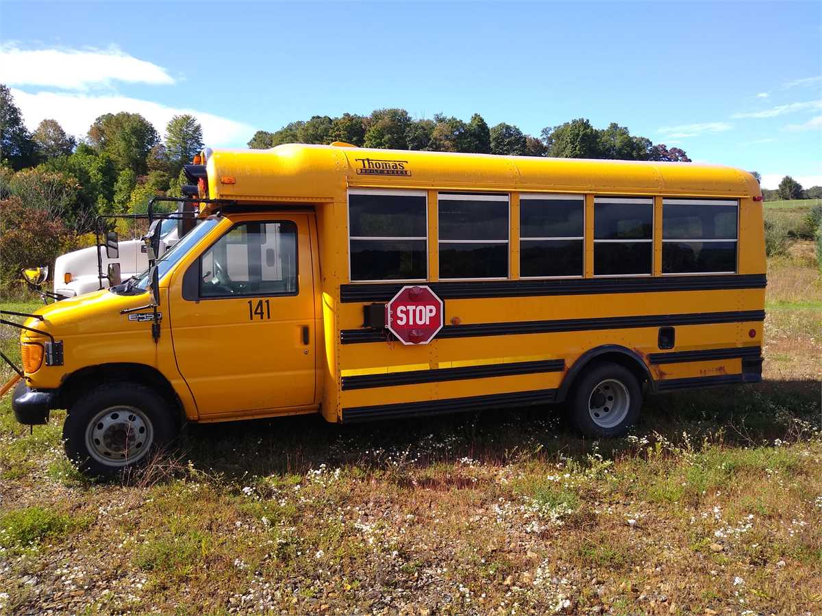 2003 Ford F450 16 Passenger Bus Online Government Auctions of ...