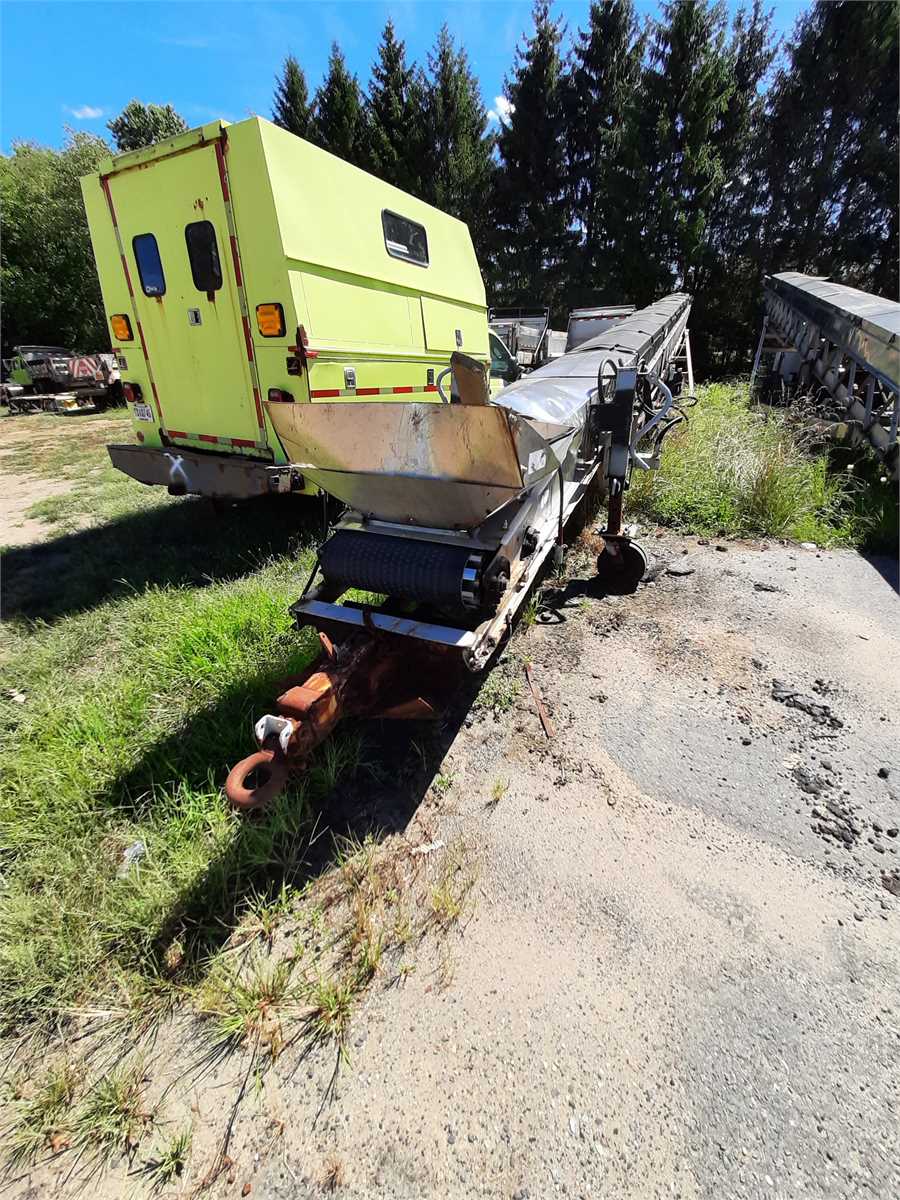 Tow behind Conveyor & Hopper - DSS2855 Online Government Auctions of ...