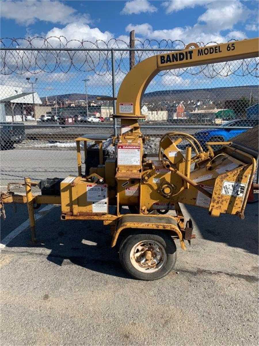 1999 Bandit model# 65 Brush Chipper Online Government Auctions of ...