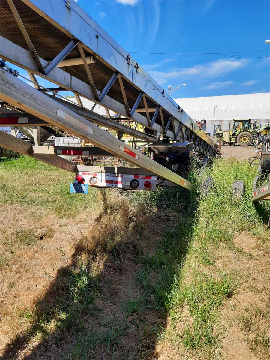 Tow behind Conveyor & Hopper - DSS2855 Online Government Auctions of ...